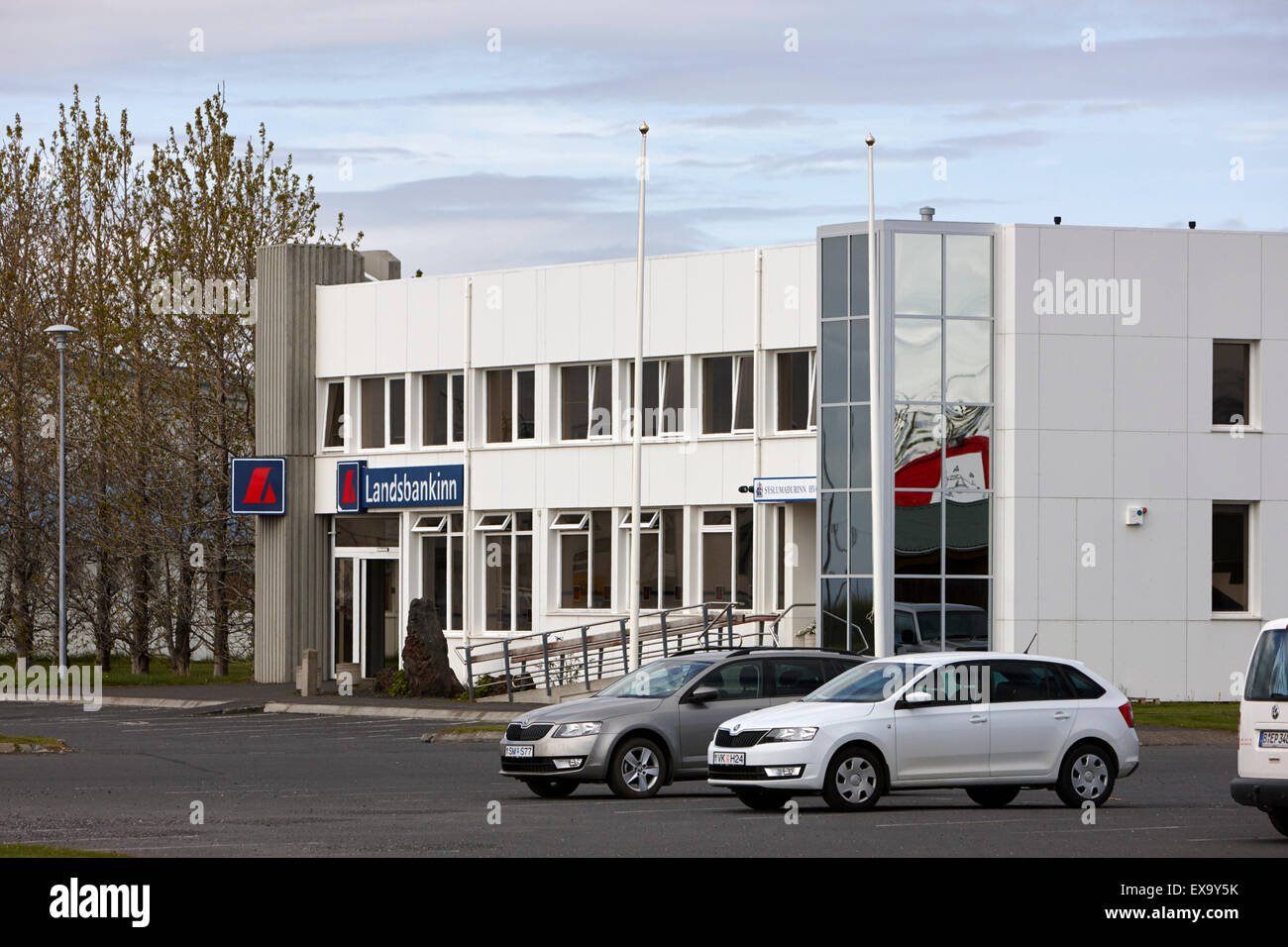 Local bank hi-res stock photography and images - Alamy