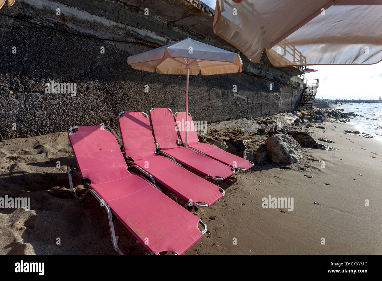 Rethymnon beach crete greece hi-res stock photography and images - Alamy