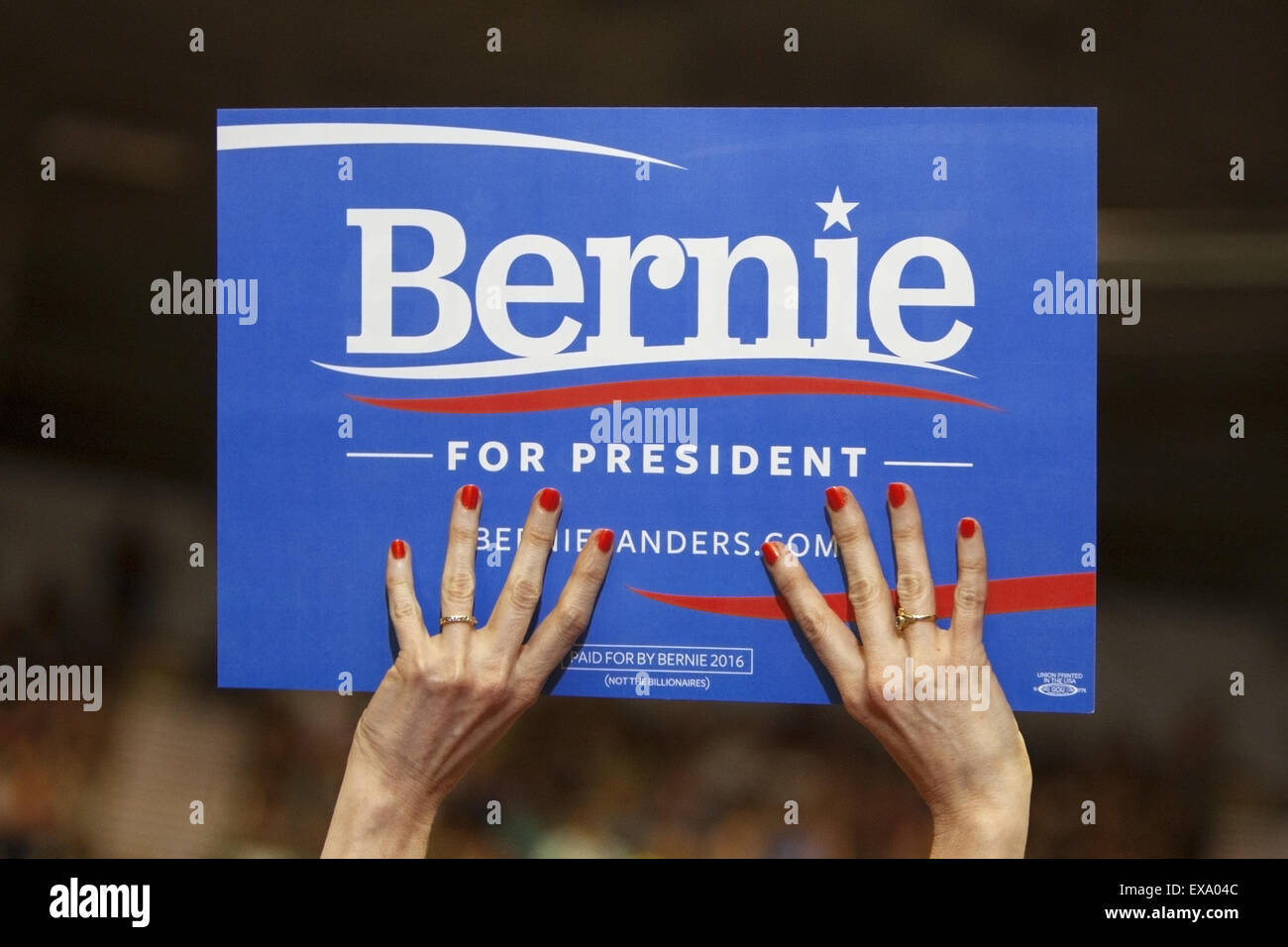 Bernie sanders rally signs hi-res stock photography and images - Alamy