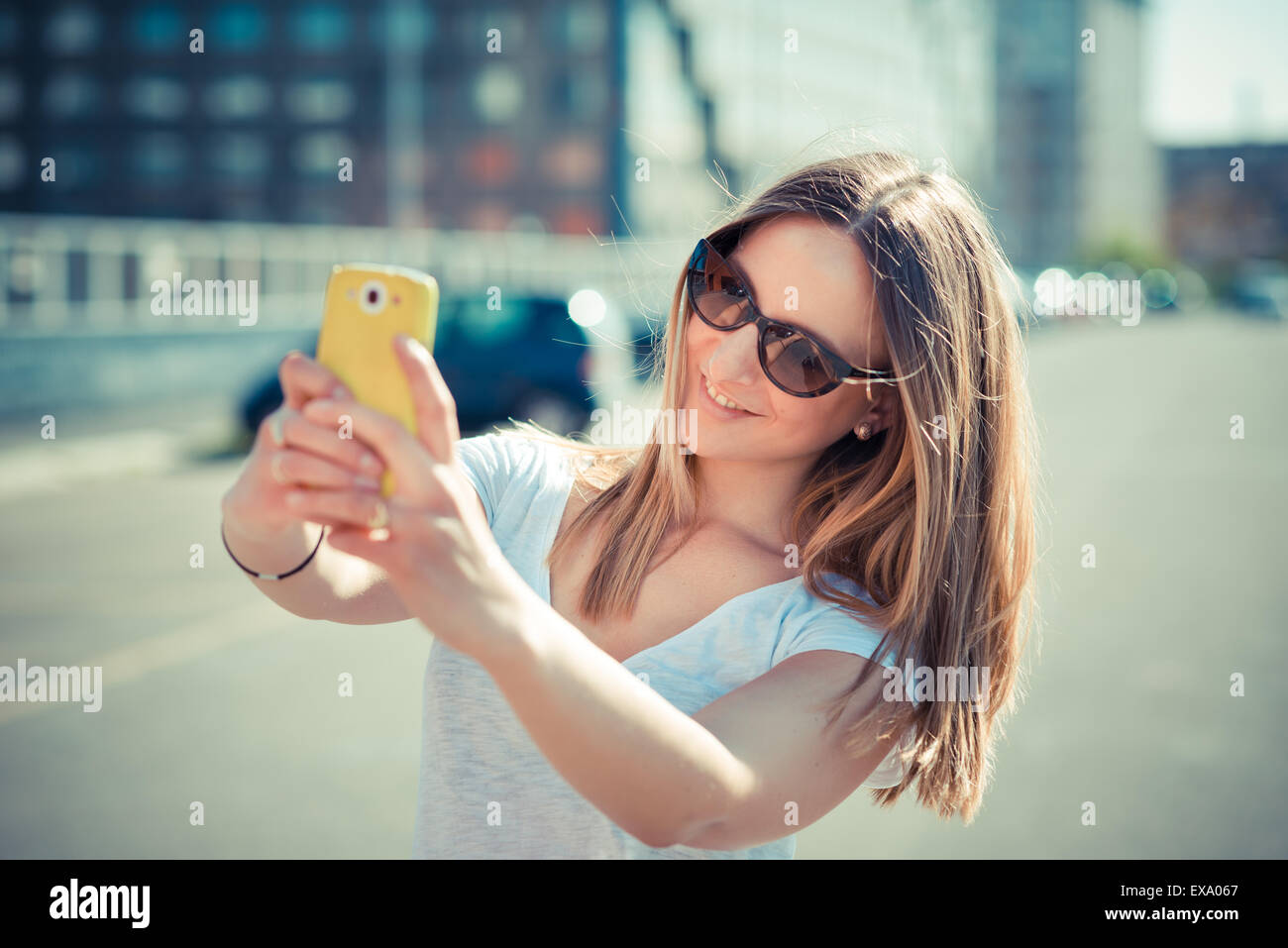 Woman taking selfie beautiful hi-res stock photography and images - Alamy