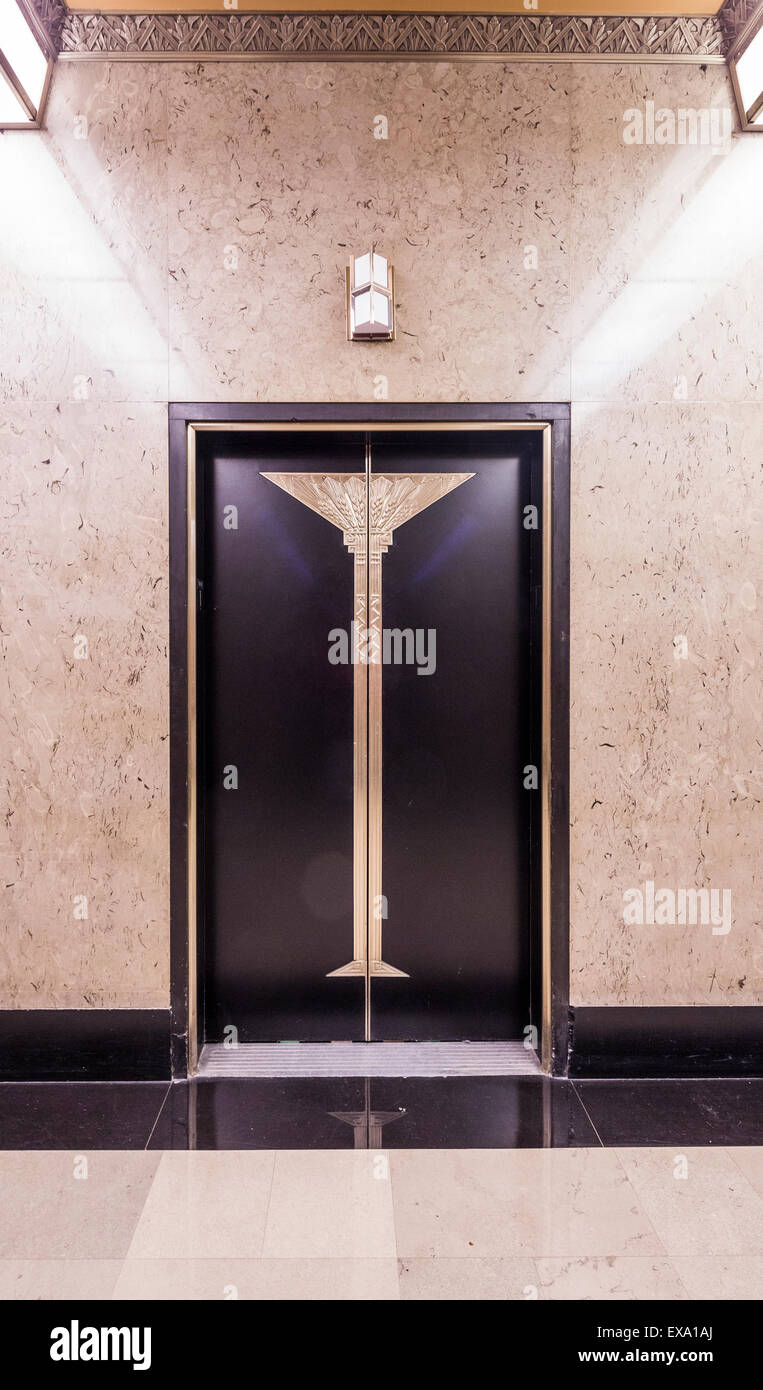 Elevator door hi-res stock photography and images - Alamy