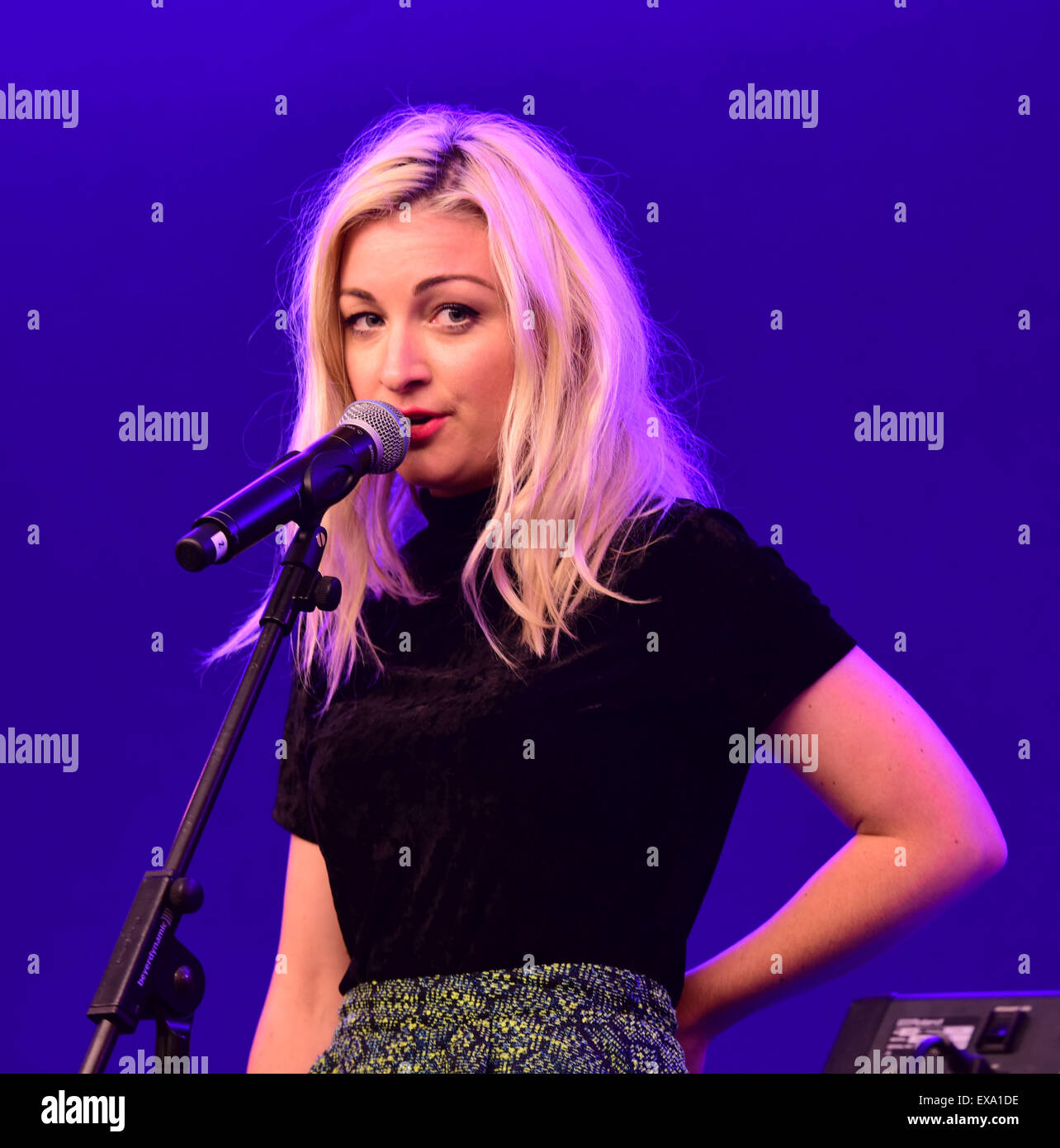 Australian singer-songwriter Kate Miller-Heidke performs at the Apple ...