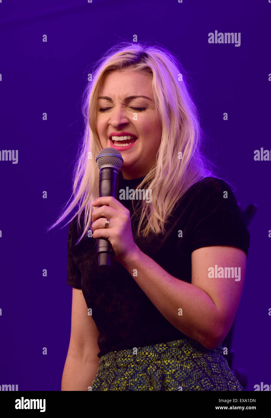 Australian singer-songwriter Kate Miller-Heidke performs at the Apple ...