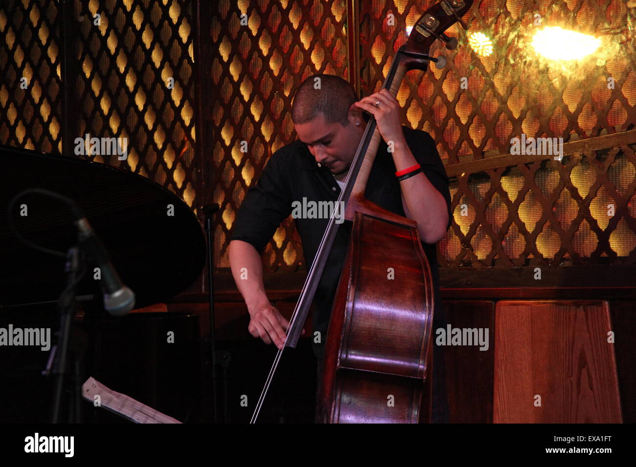 Jazz drummer Will Calhoun and his band perform at Ginny's Supper Club ...