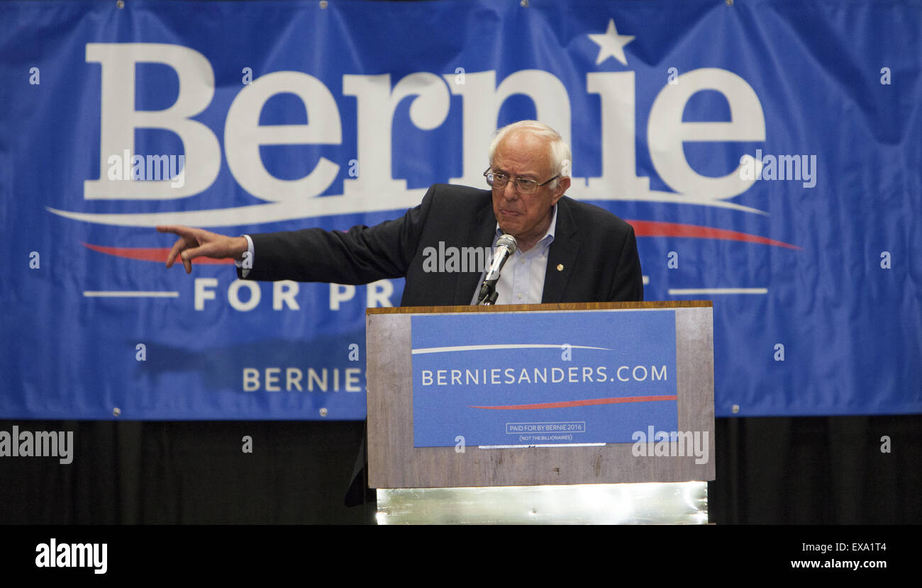 MADISON, WI/USA - July 1, 2015: Senator Bernie Sanders speaks to a ...