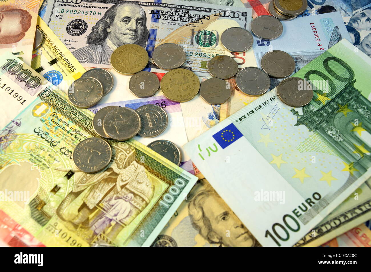 Different currency notes hi-res stock photography and images - Alamy