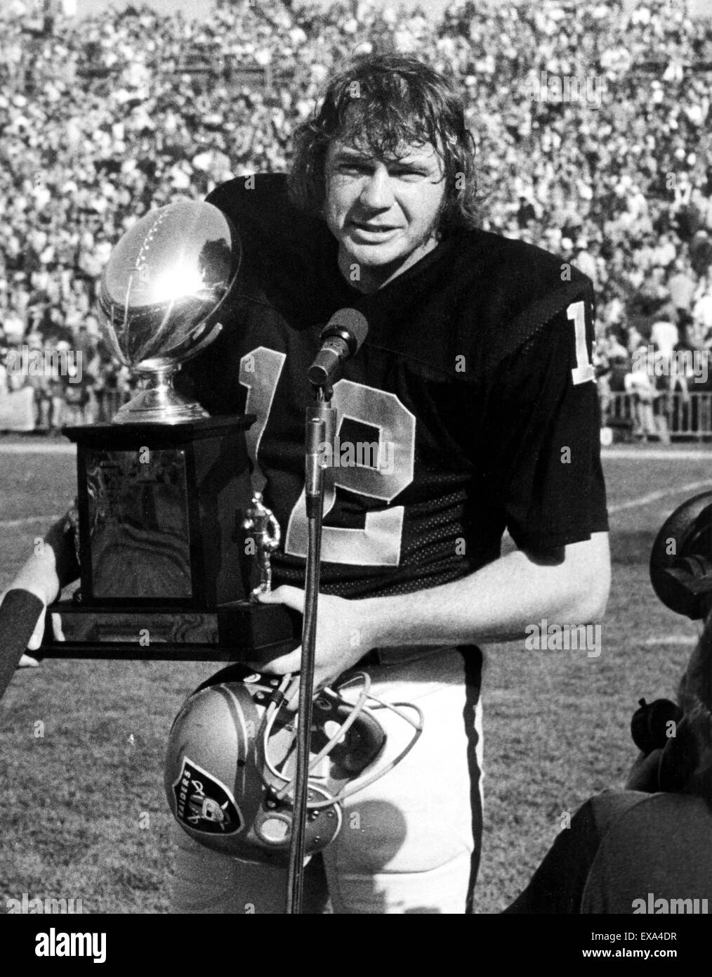 Winning back Black and White Stock Photos & Images - Alamy