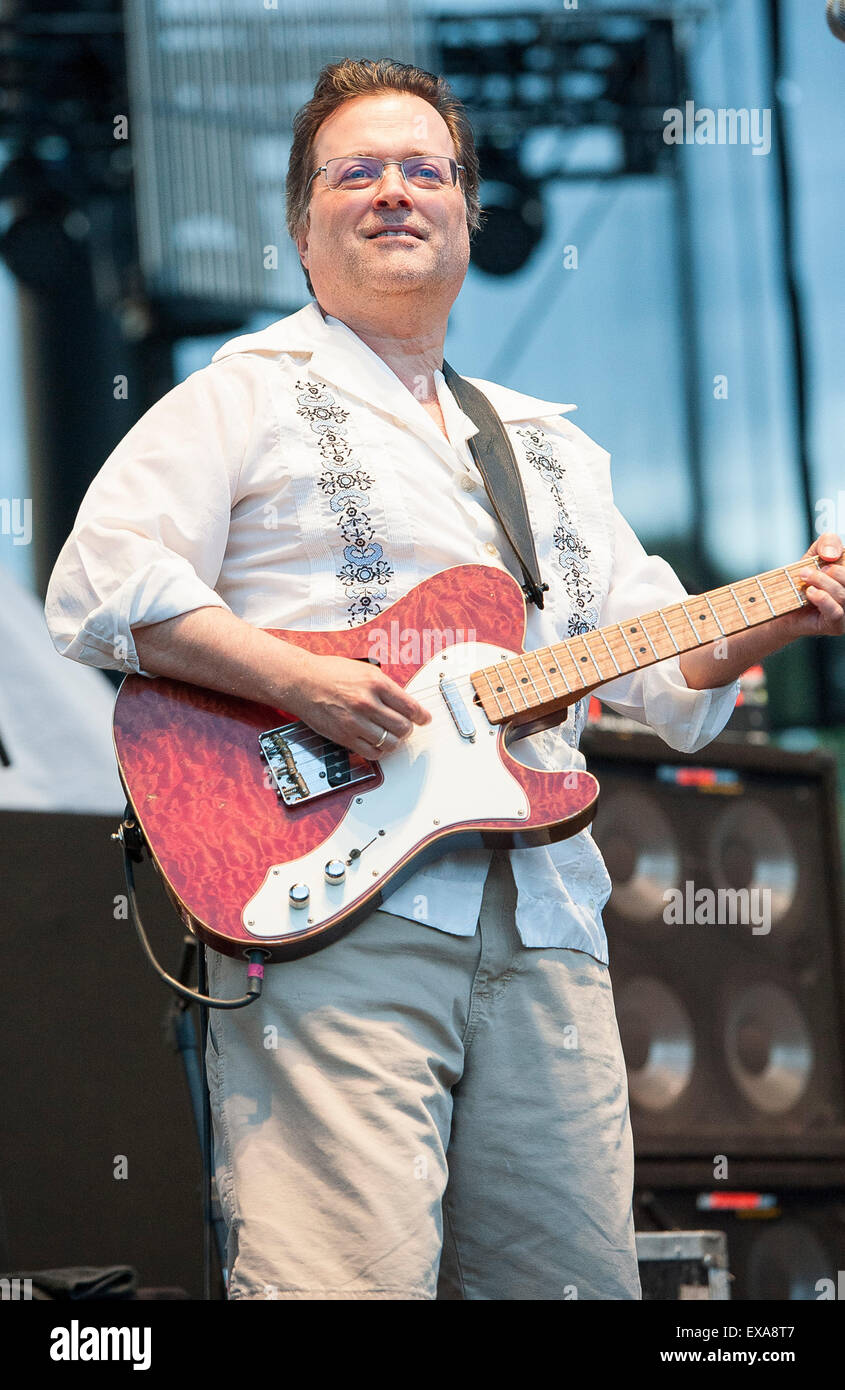 Jul 04, 2015 - Raleigh, North Carolina; USA - Singer/Guitarist GORDON ...