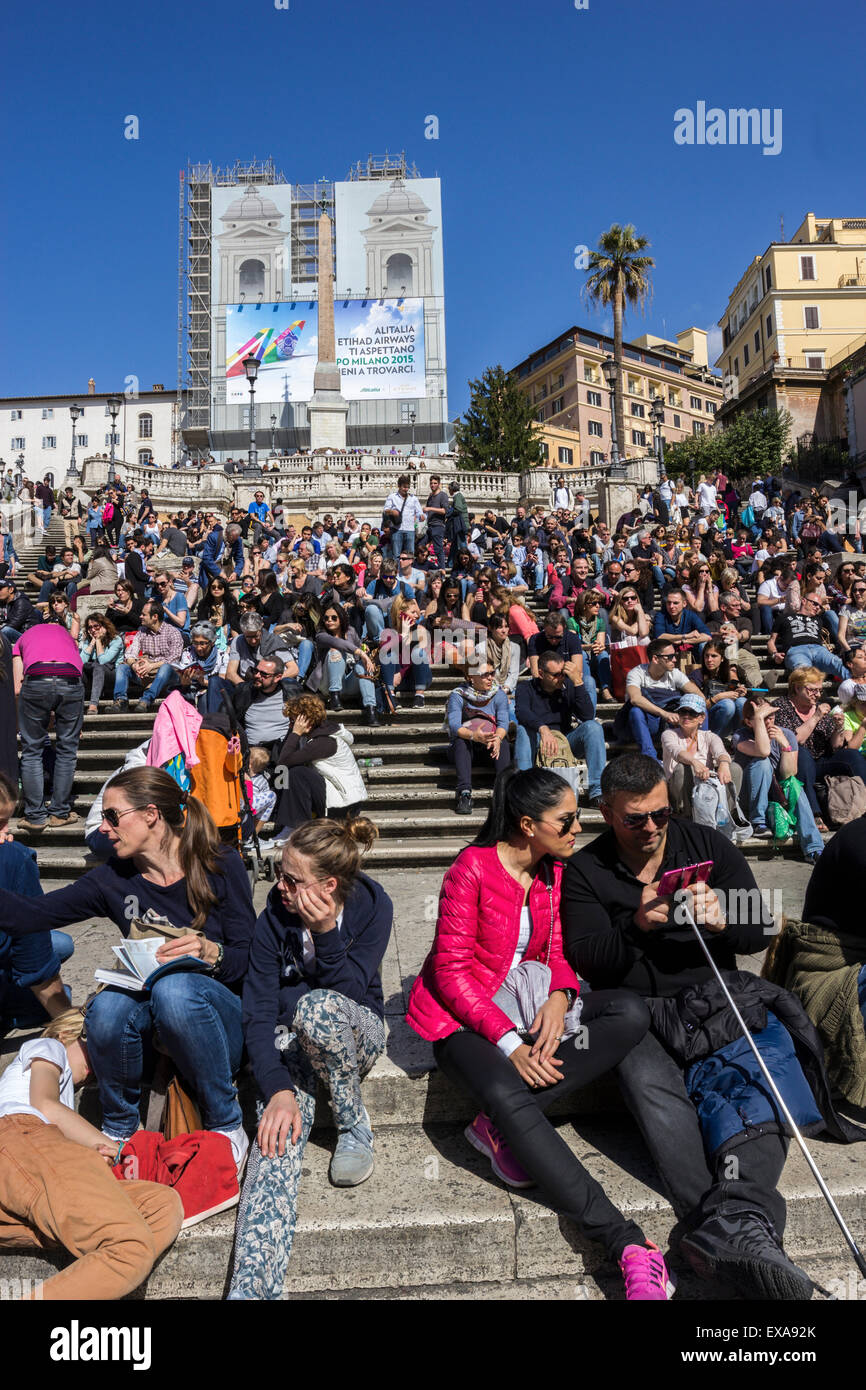 Crowds in rome hi-res stock photography and images - Alamy