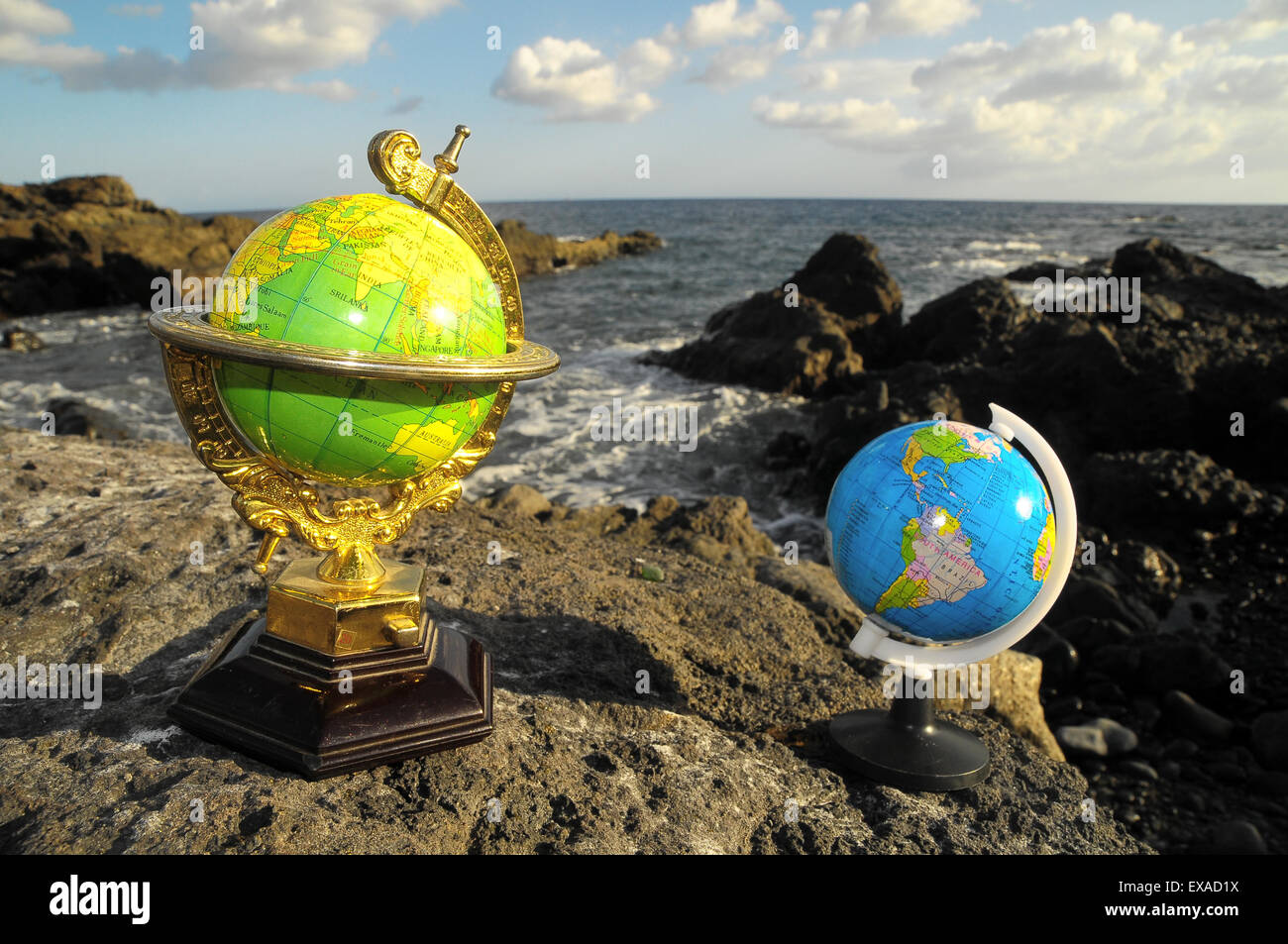 Vintage Globes Planet Earth Stock Photo - Alamy