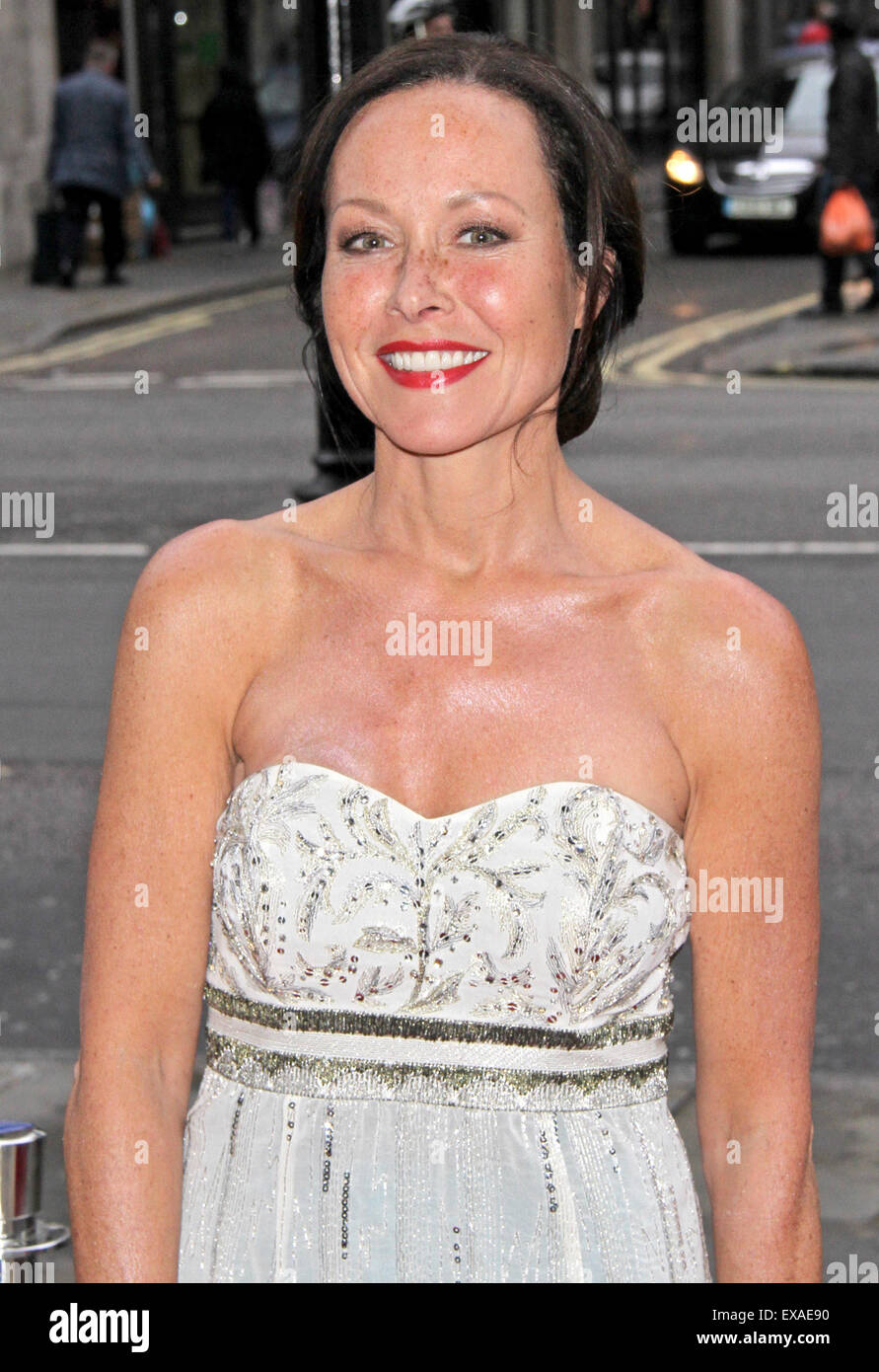Actress amanda mealing hi-res stock photography and images - Alamy