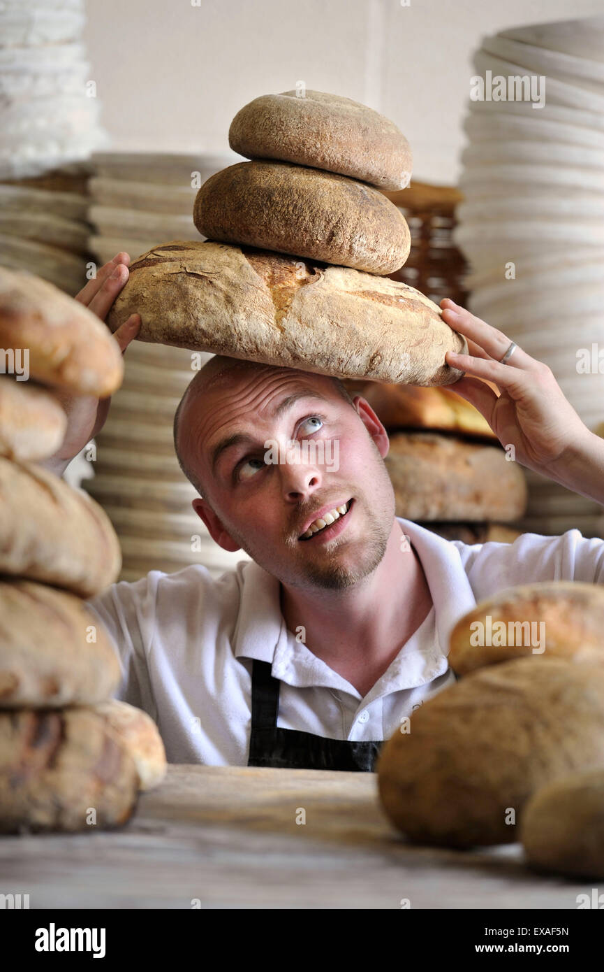The artisan baker Alex Gooch at his in Hay-on-Wye bakery in ...