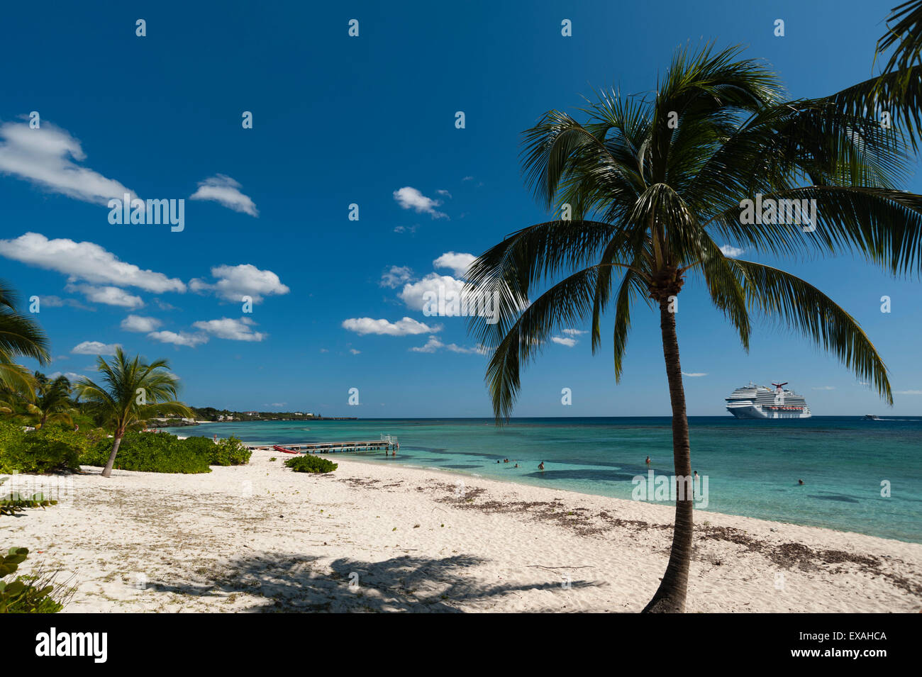 Cayman islands beach hi-res stock photography and images - Alamy