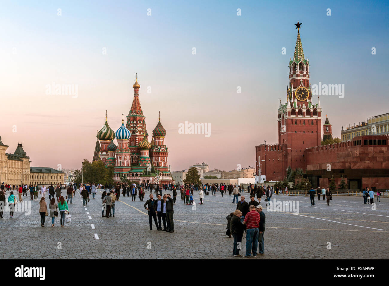 St basils kremlin hi-res stock photography and images - Alamy
