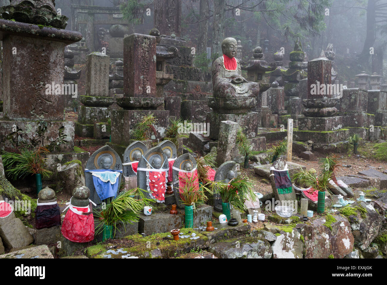 Buddhist cemetery of Oku-no-in, Koyasan (Koya-san), Kansai, Japan, Asia ...