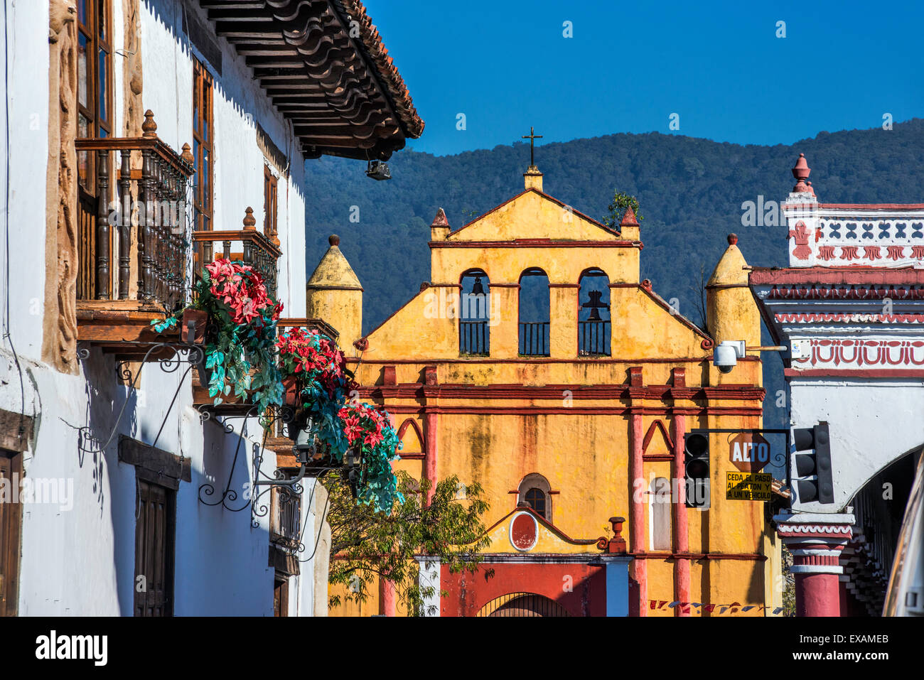 Iglesia de San Nicholas, Plaza 31 de Marzo, view from Avenida ...