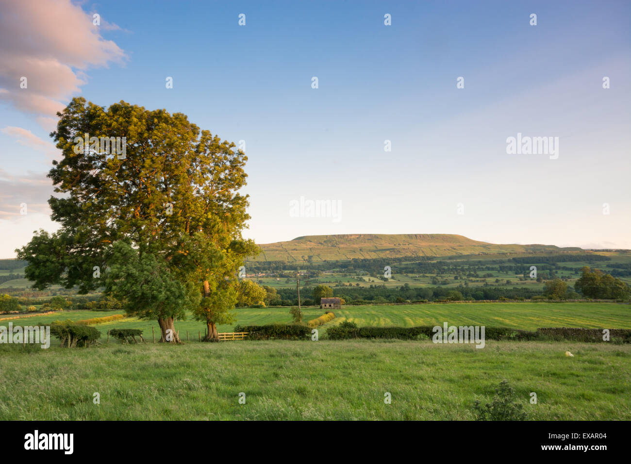 Pen hill yorkshire hi-res stock photography and images - Alamy