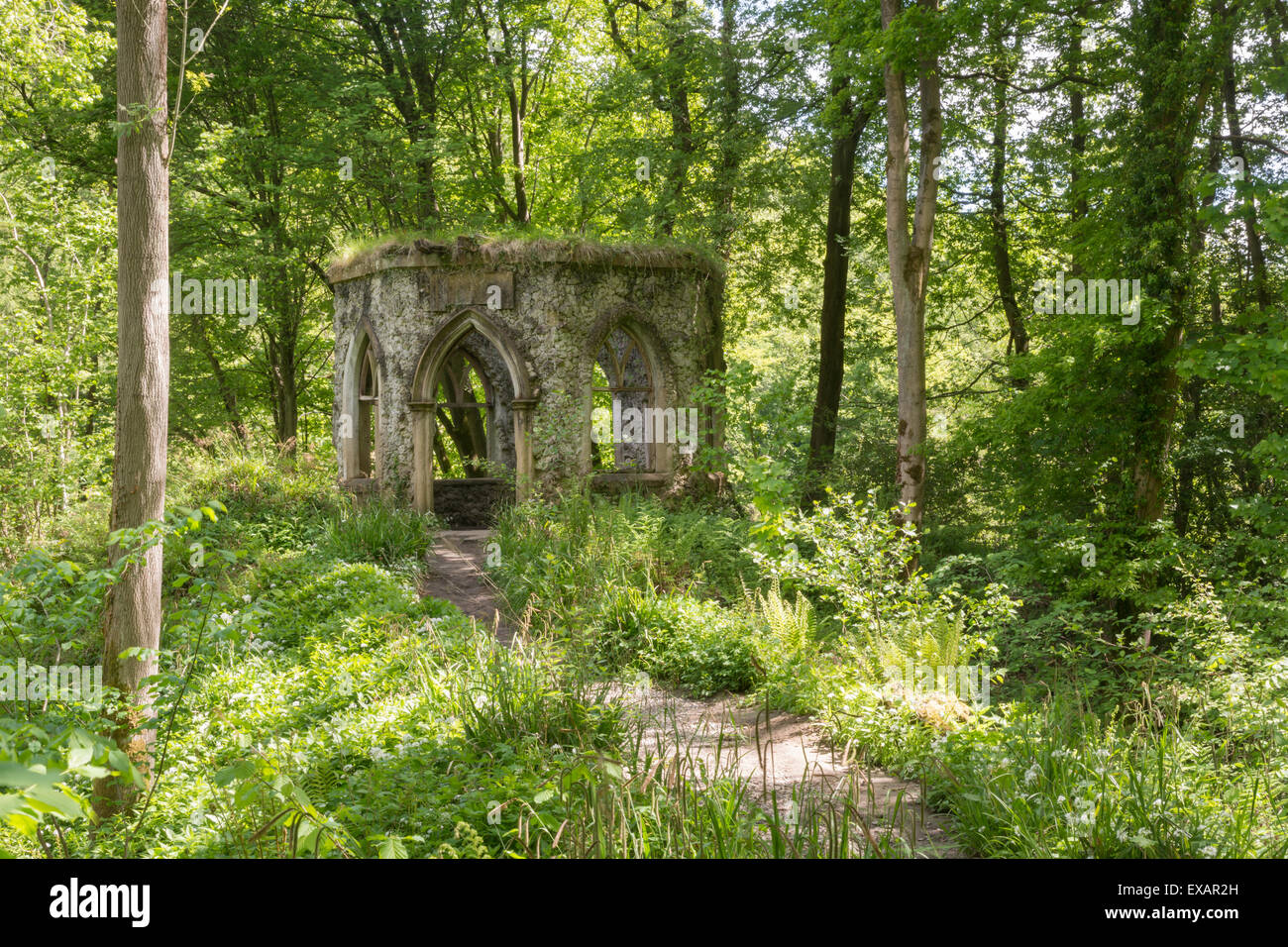 Landscape folly hi-res stock photography and images - Alamy