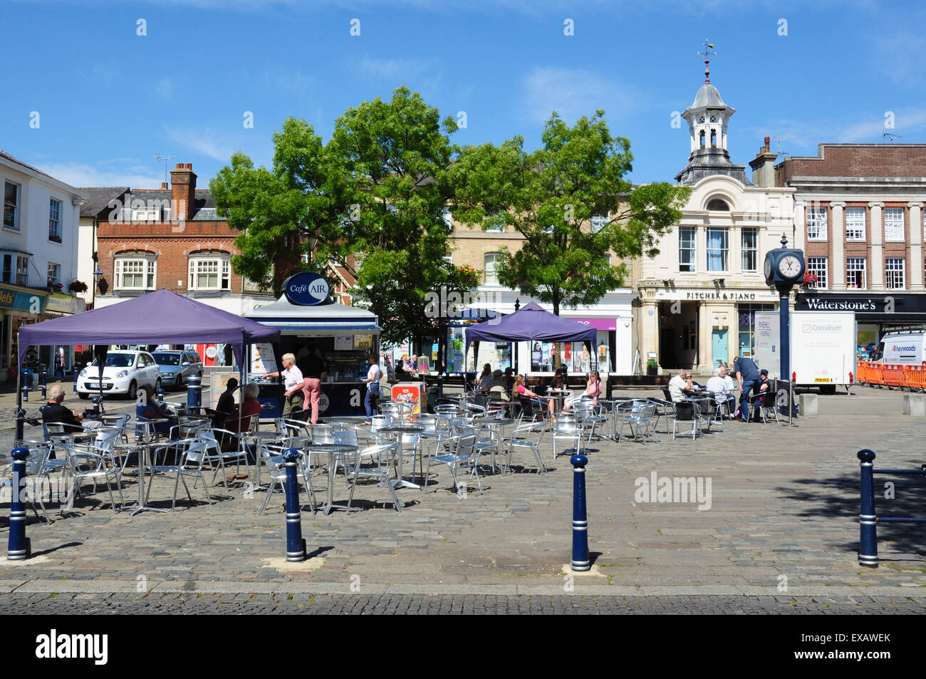 Hitchin town centre hi-res stock photography and images - Alamy