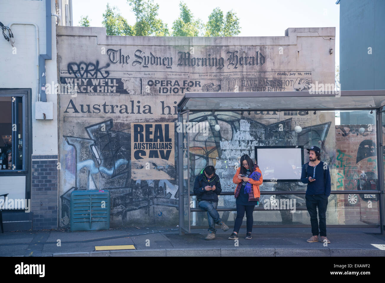 King Street, bus stop, Newtown, Sydney, Australia Stock Photo - Alamy