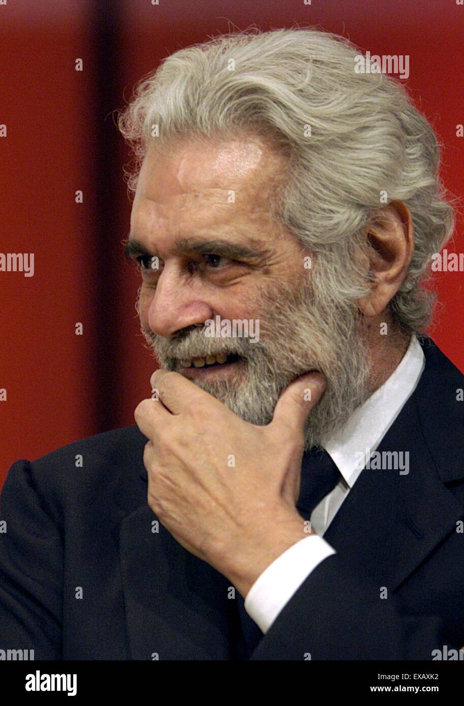 Egyptian actor hi-res stock photography and images - Alamy