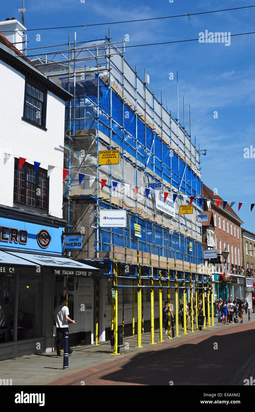 Hitchin hertfordshire high street hi-res stock photography and images ...