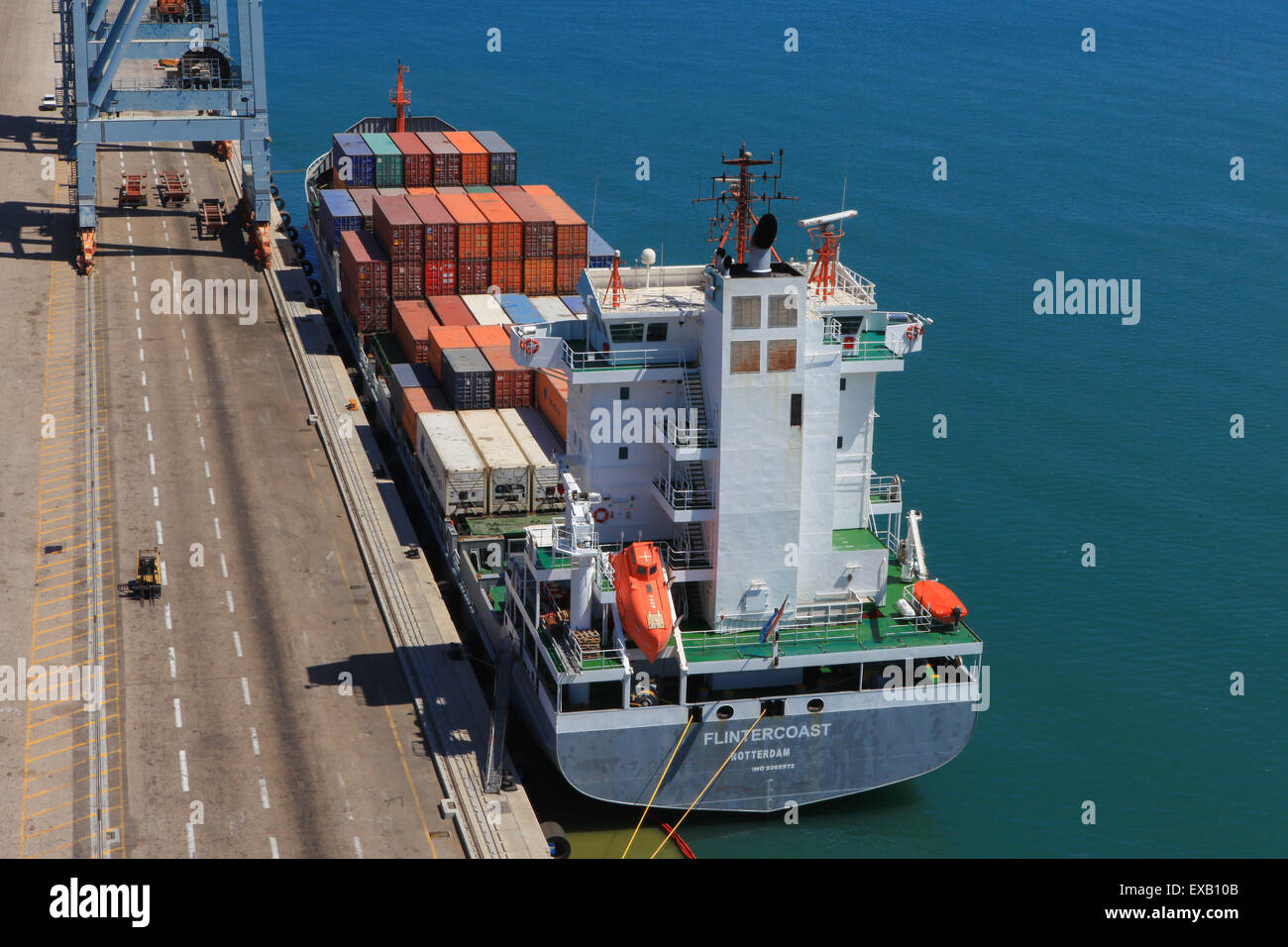 Large loaded Container ship docked at port Stock Photo - Alamy