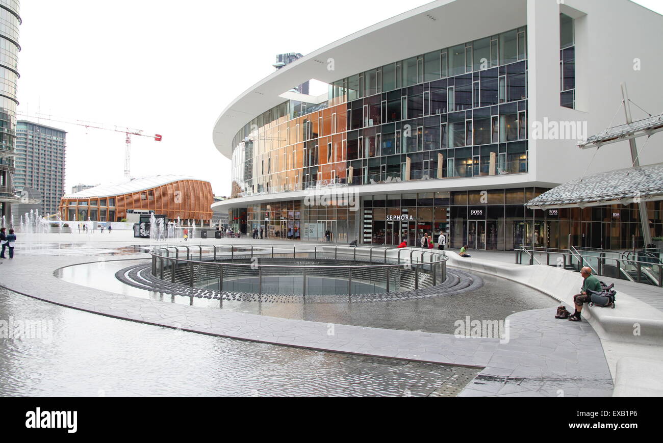 New buildings in Porta Garibaldi area in Milan, Italy Stock Photo - Alamy