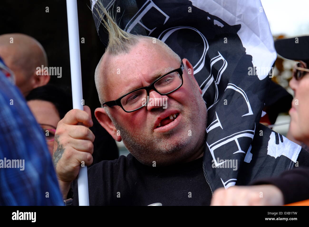 Far right counter protest walthamstow hi-res stock photography and ...