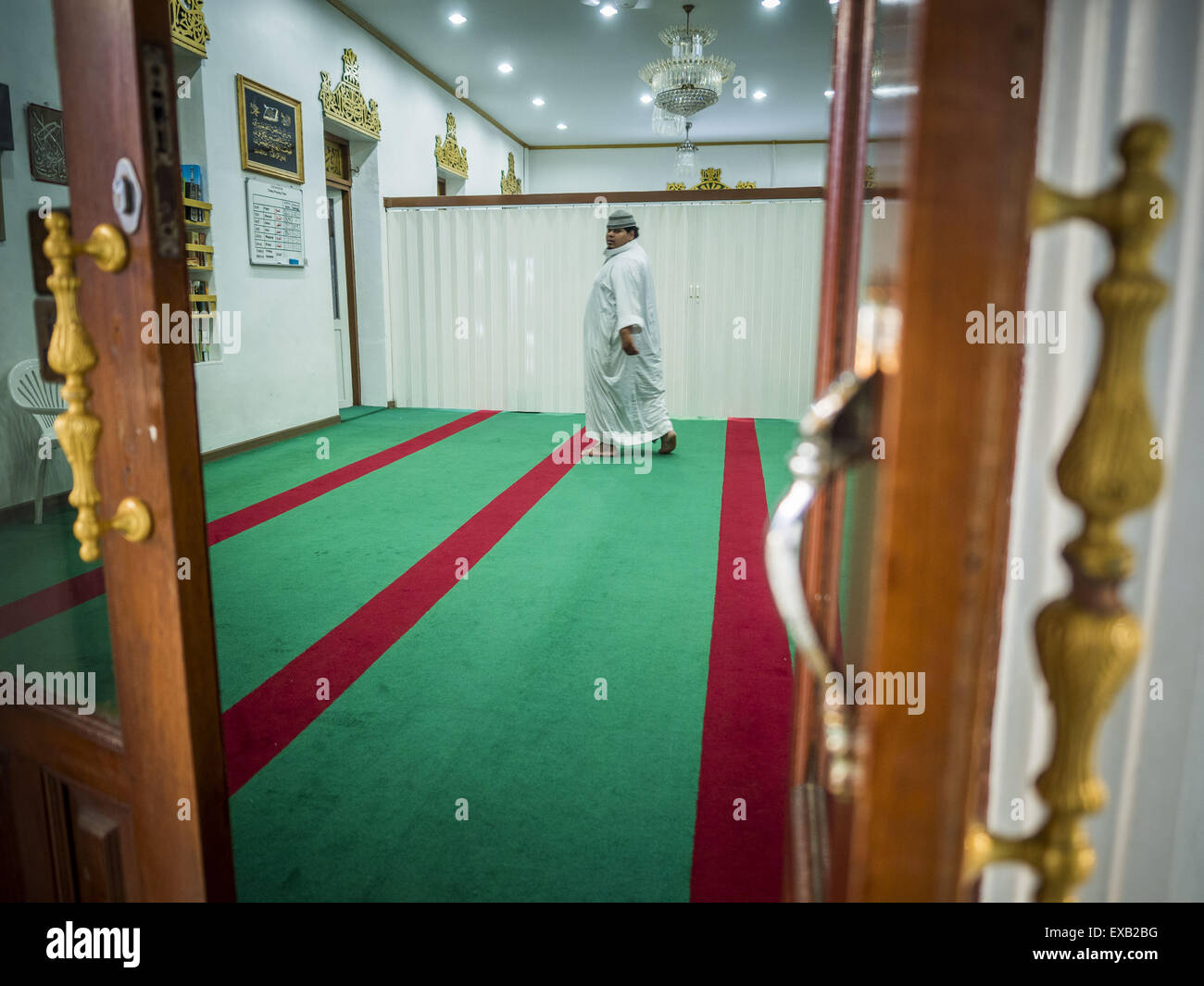 Haroon mosque bangkok hi-res stock photography and images - Alamy