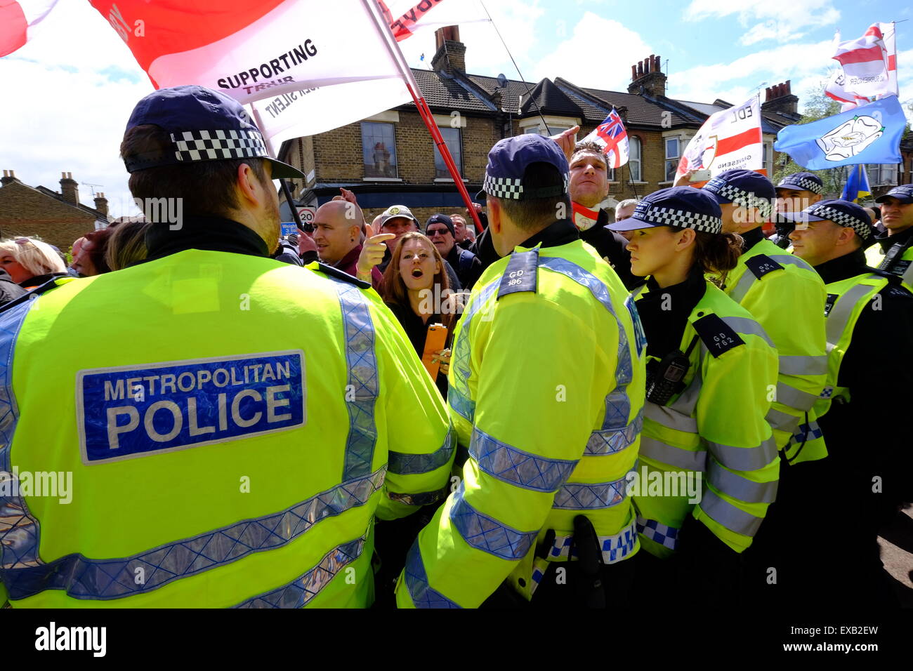 Far right counter protest walthamstow hi-res stock photography and ...