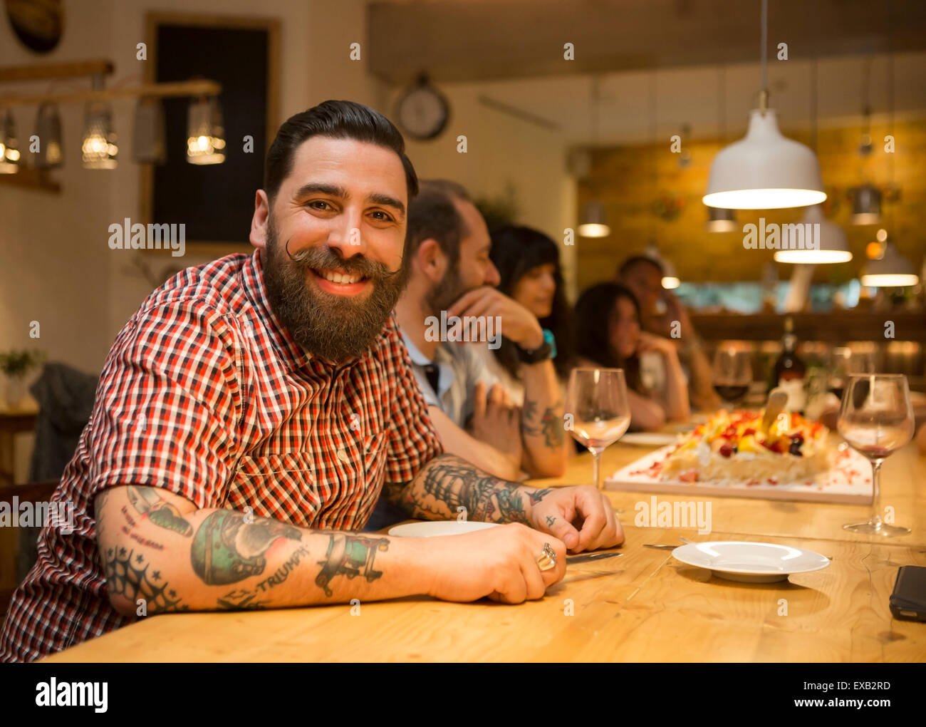 Restaurant food man group hi-res stock photography and images - Alamy