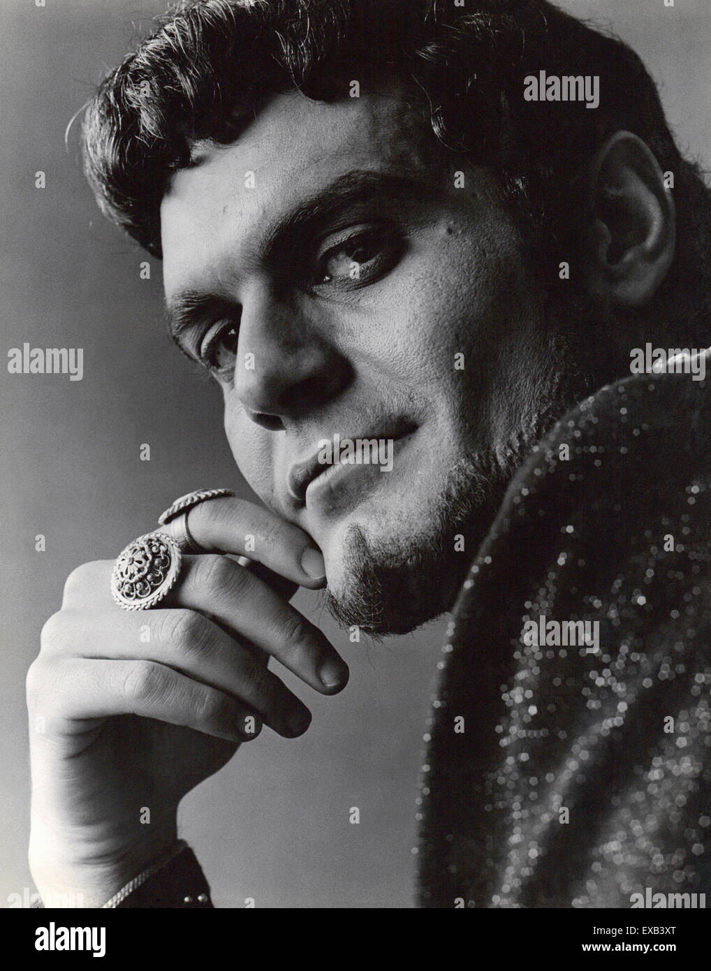 Omar Sharif in The Fall of the Roman Empire Stock Photo - Alamy