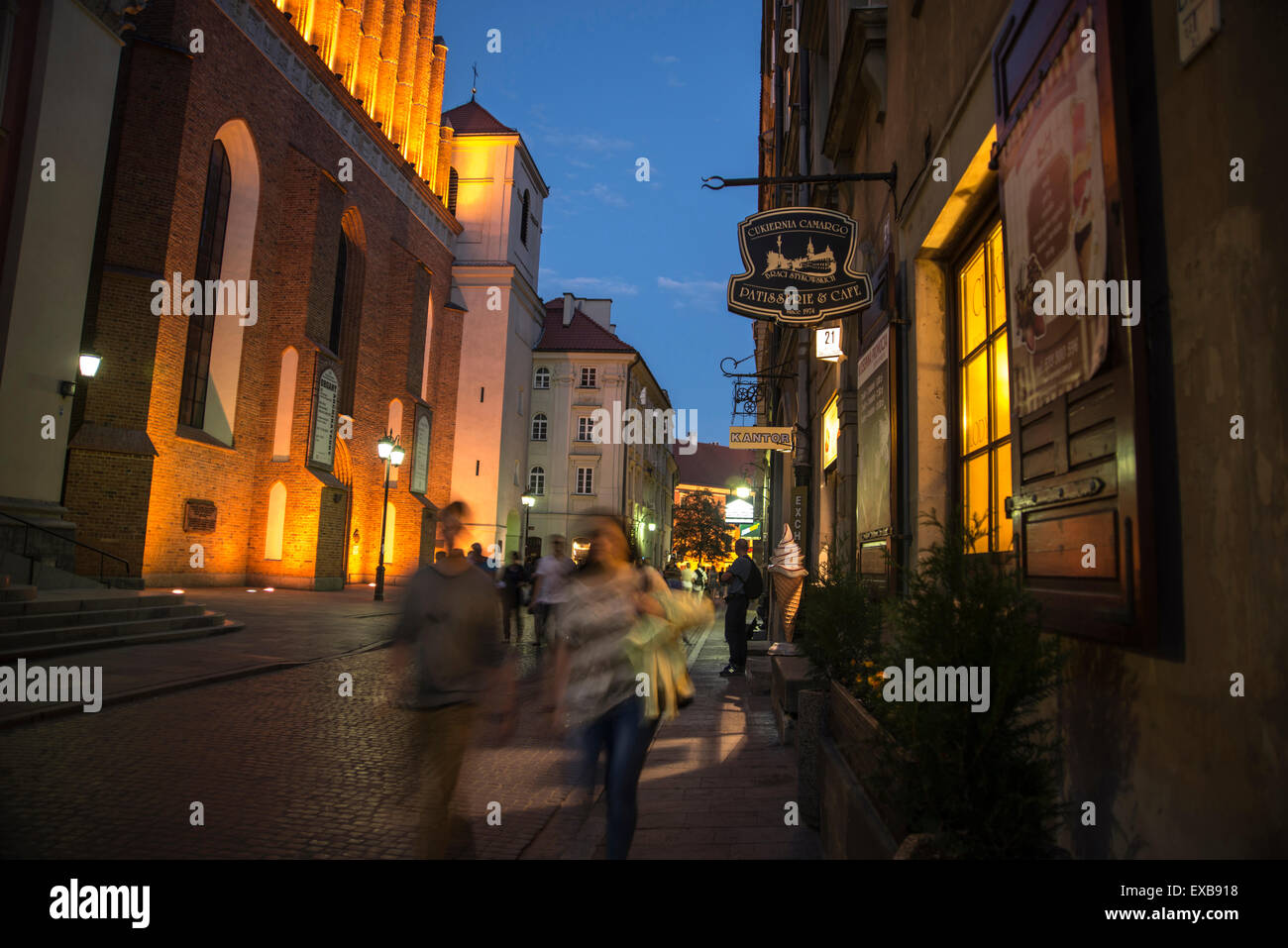 Nightlife in Warsaw Stock Photo - Alamy