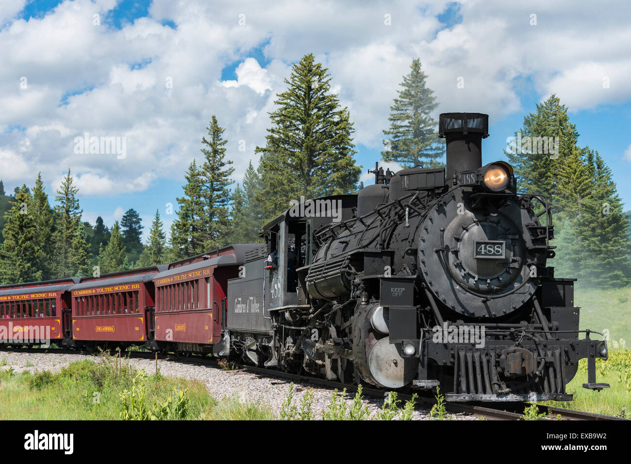 Steam locomotive engine 488 at Lobato Trestle, Cumbres & Toltec Scenic ...
