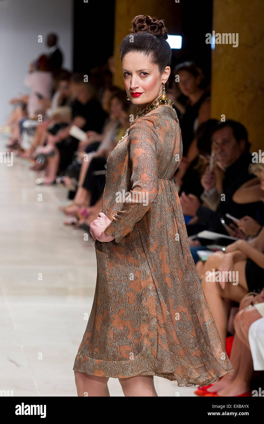 Danza tudor hi-res stock photography and images - Alamy