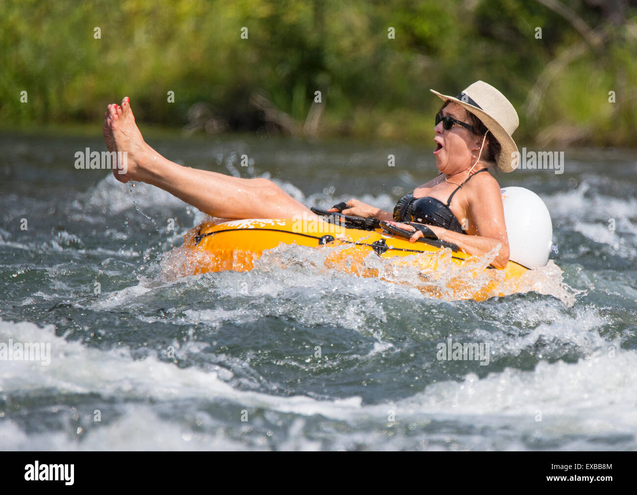 Floating people hi-res stock photography and images - Alamy