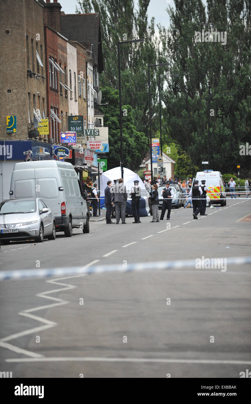 Police shooting crime scene officers hi-res stock photography and ...