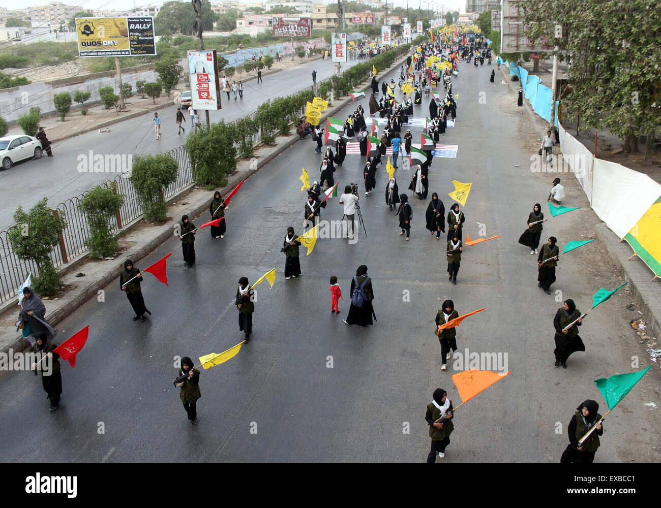 Activists of Imamia Students are marking Youm-ul-Quds in support of ...