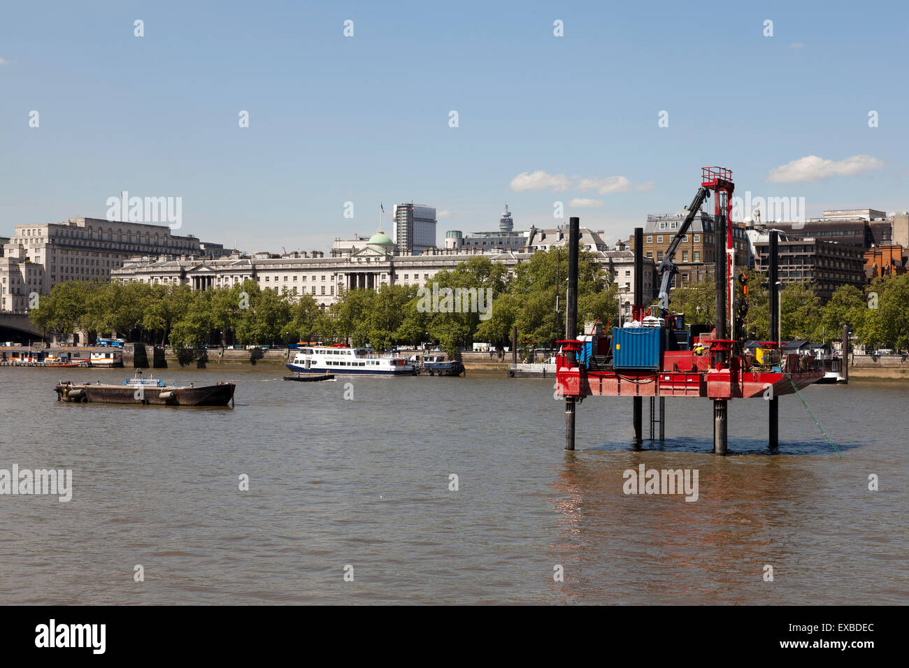 Exploratory boreholes drilled in the River Thames in prep. for the ...