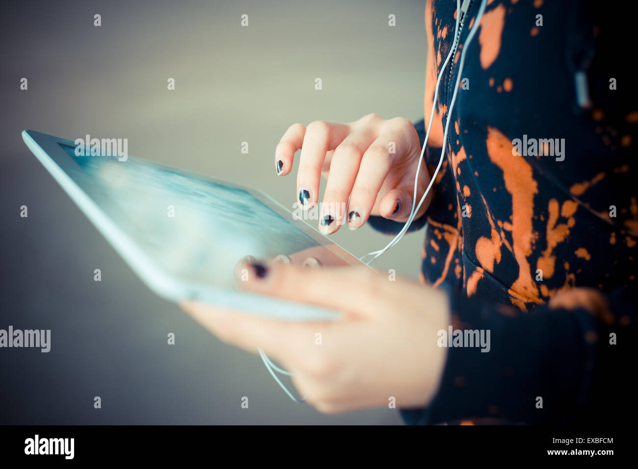 Hands using tablet hi-res stock photography and images - Alamy