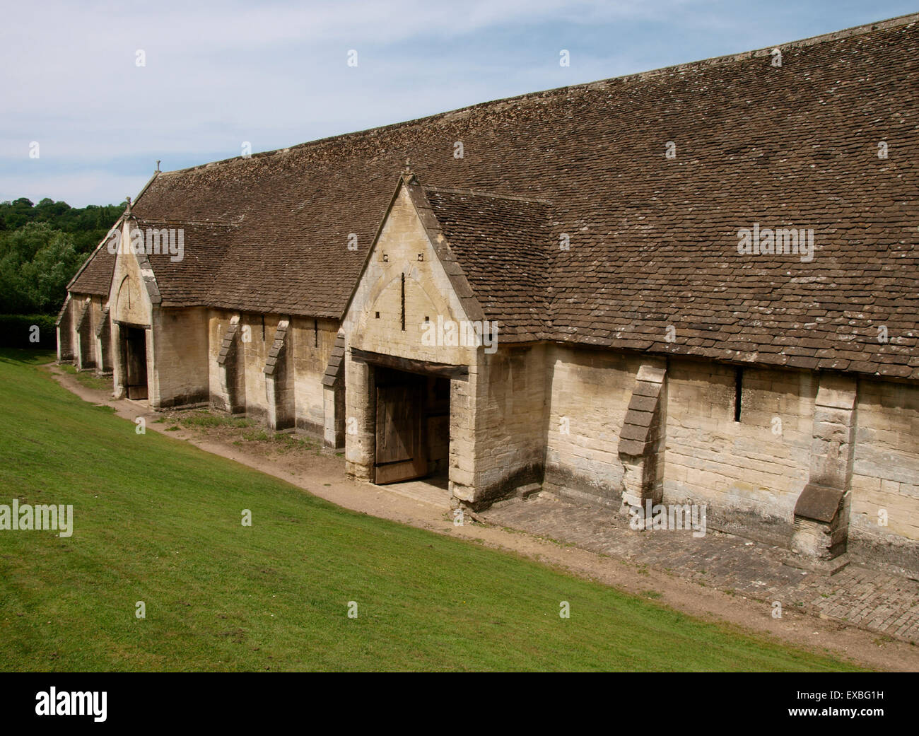 Big barn building High Resolution Stock Photography and Images - Alamy