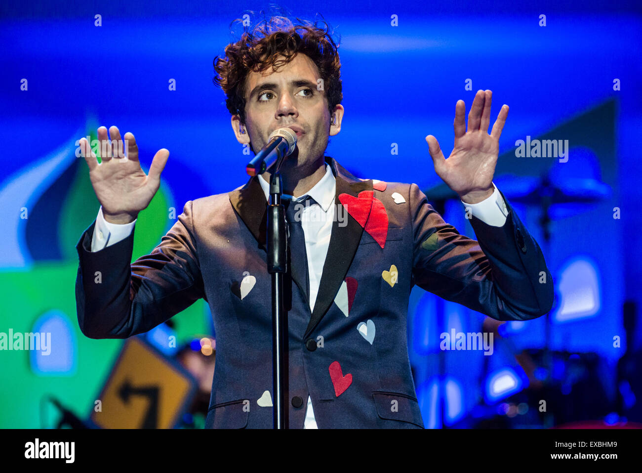 Mika performs on stage hi-res stock photography and images - Alamy