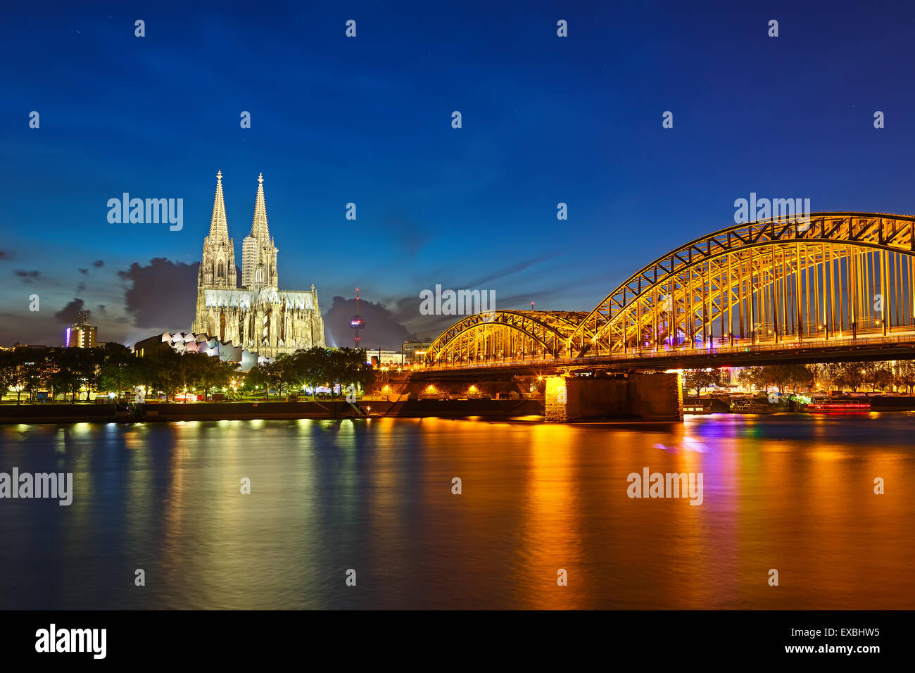 Cologne at night Stock Photo - Alamy