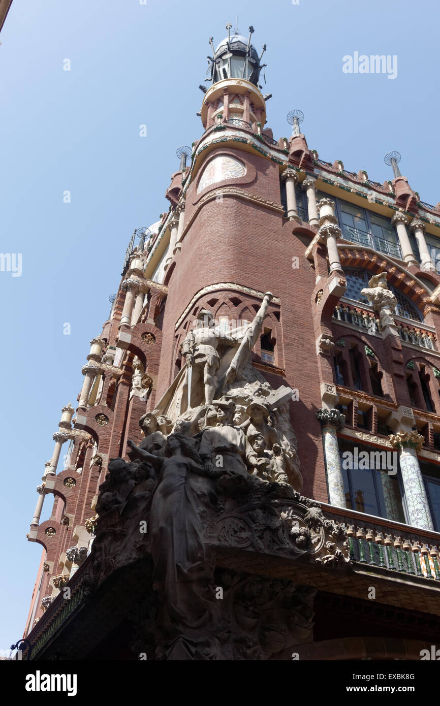 Decorated buildings in Barcelona Stock Photo - Alamy