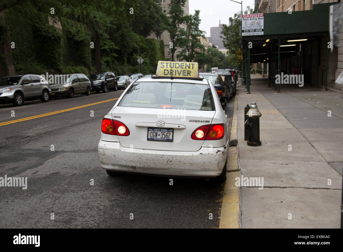 Learn learner learning to drive driver hi-res stock photography and ...