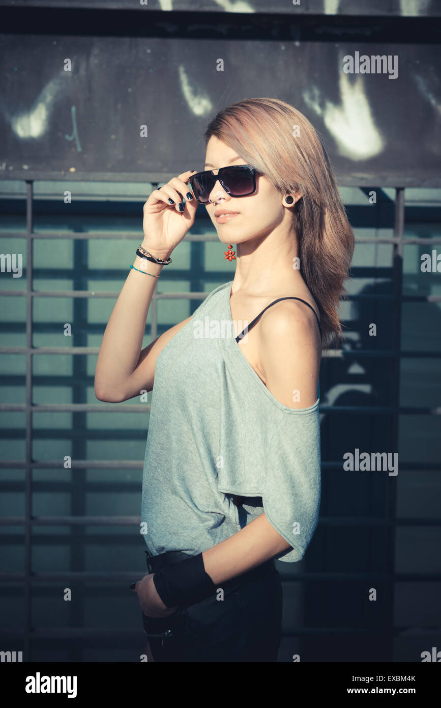 young beautiful model woman in the city Stock Photo - Alamy