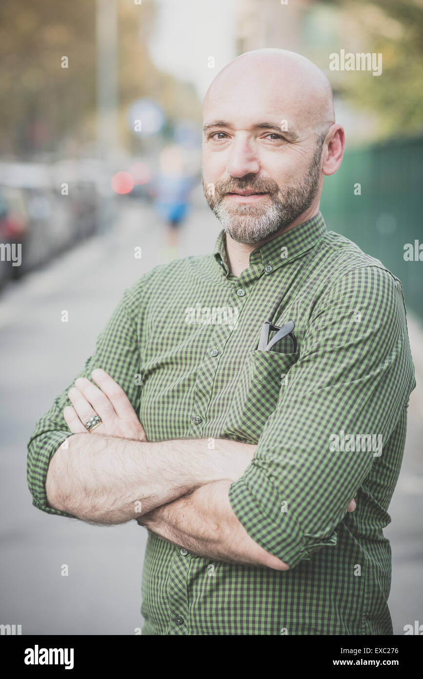 handsome middle aged man in the city Stock Photo - Alamy