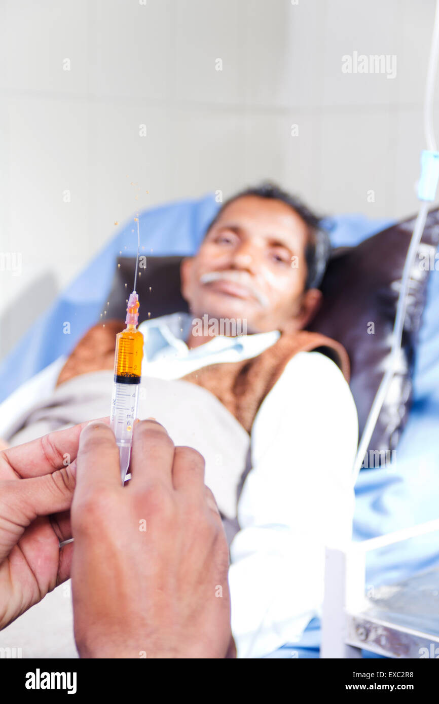 indian doctor hospital Patient Treatment Injection Stock Photo - Alamy