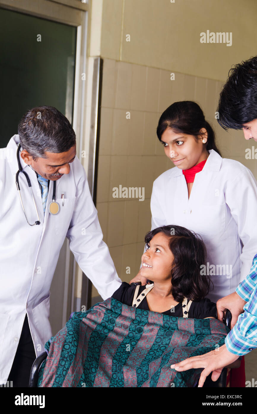 indian doctors hospital Patient Treatment Stock Photo - Alamy